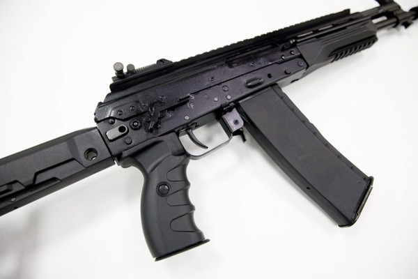 위아래가 분리되는 AK? AKV-521 공개 Russia's new AKV-521 Carbine