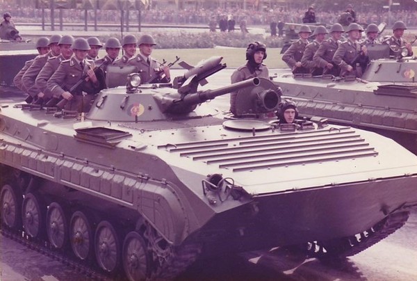 체코, 우크라이나에 구 동독군 BMP-1 원조 Czech Supply BMP-1s to Ukraine